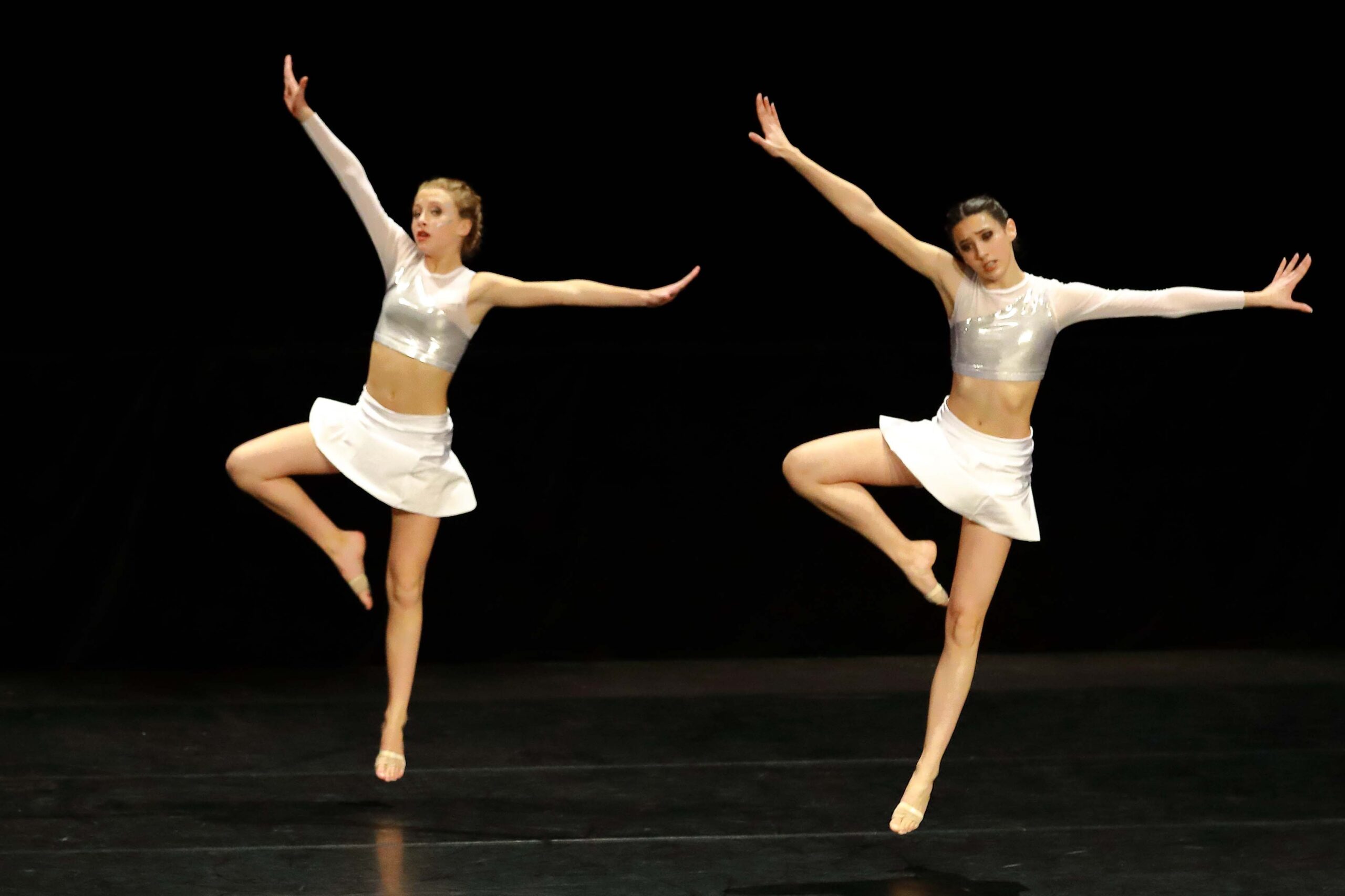 Danse modern Jazz – Association domino Fèves-Semécourt